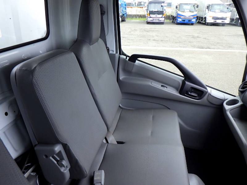 H28年☆トヨエース 強化ダンプ 4t ワイド 新明和 6MT｜トラック在庫詳細｜株式会社ヤナギサワ自動車販売