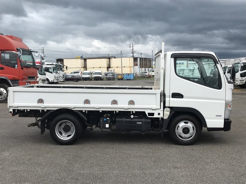 R1年☆平ボディ 2t 5MT 標準 ディーゼルターボ 3方開｜トラック在庫詳細｜株式会社ヤナギサワ自動車販売