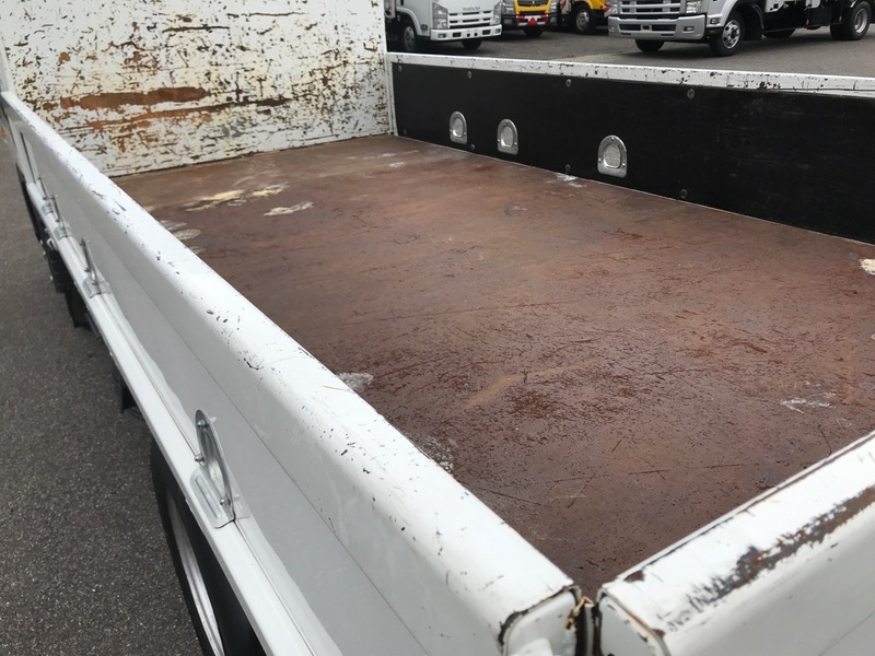 R1年☆平ボディ 2t 5MT 標準 ディーゼルターボ 3方開｜トラック在庫詳細｜株式会社ヤナギサワ自動車販売