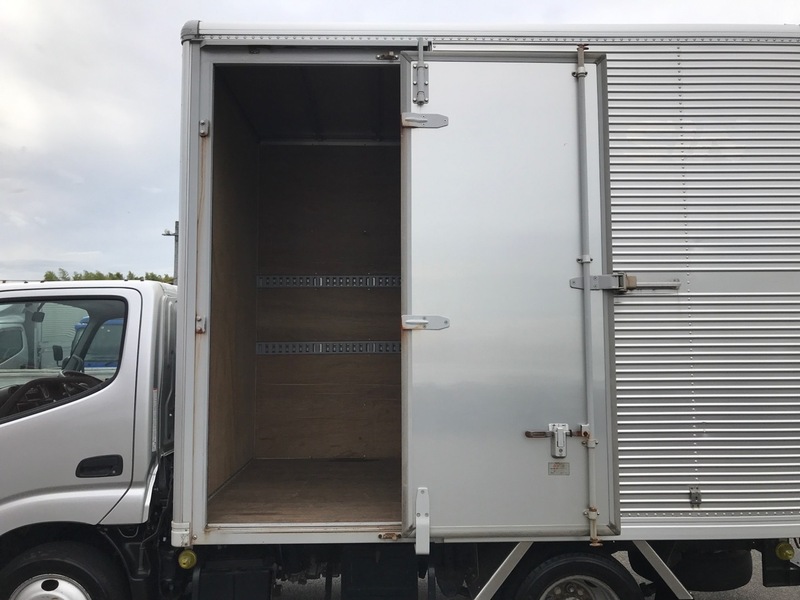 H29年☆4WD アルミバン 2t 左サイドドア 5MT リア観音扉｜トラック在庫詳細｜株式会社ヤナギサワ自動車販売