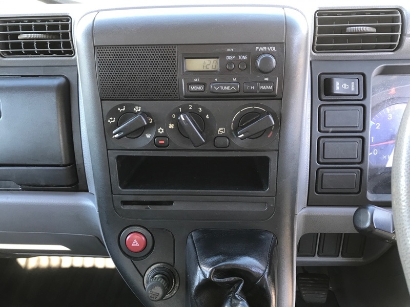 H17年☆3tダンプ 5MT 全低床 3方開 ディーゼルターボ｜トラック在庫詳細｜株式会社ヤナギサワ自動車販売