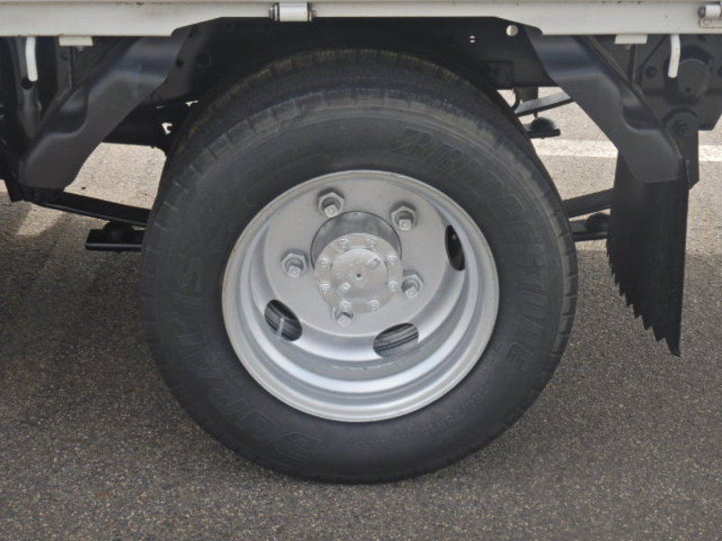 いすゞ エルフ 平 10尺 全低床 坂道補助 キーレス 4ナンバー 2t 5MT｜中古トラック在庫詳細｜株式会社ヤナギサワ自動車販売