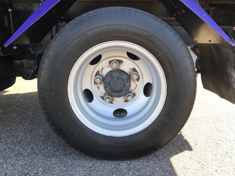 H28年☆セーフティローダーダンプ 3t 5MT 3方開｜トラック在庫詳細｜株式会社ヤナギサワ自動車販売