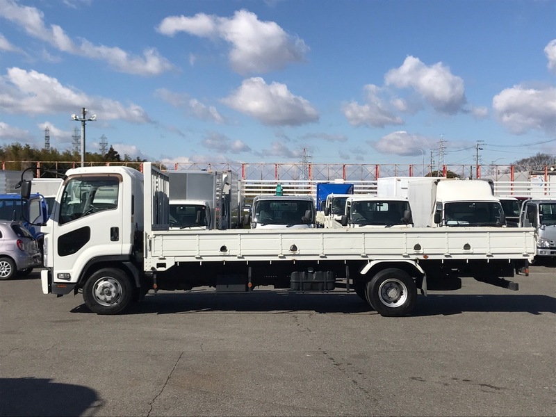 H26年☆平ボディ 4t 6.2mボディ 6MT 標準幅 ロープ穴4対｜トラック在庫詳細｜株式会社ヤナギサワ自動車販売