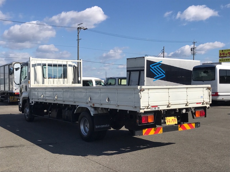 H26年☆平ボディ 4t 6.2mボディ 6MT 標準幅 ロープ穴4対｜トラック在庫詳細｜株式会社ヤナギサワ自動車販売