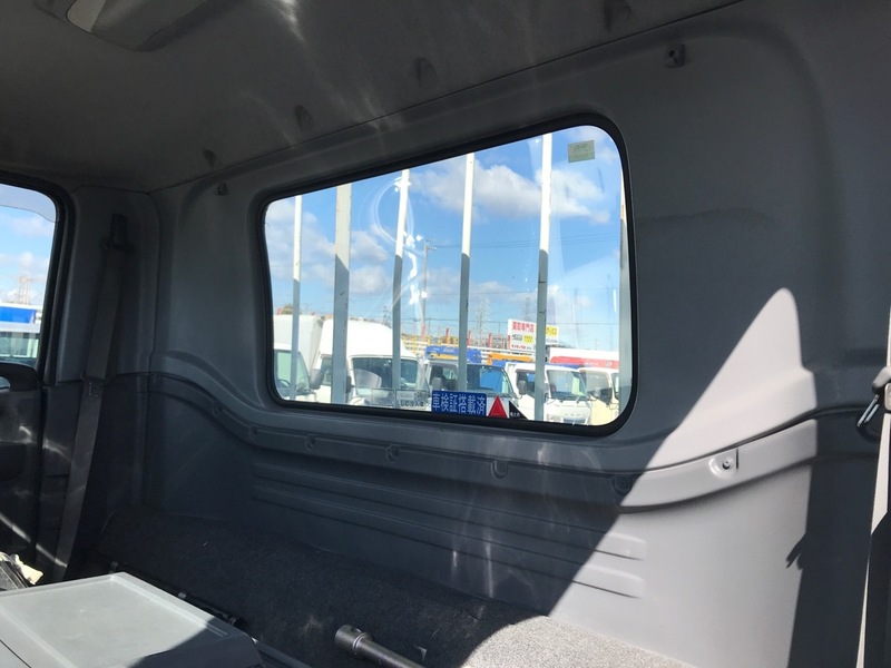 H26年☆平ボディ 4t 6.2mボディ 6MT 標準幅 ロープ穴4対｜トラック在庫詳細｜株式会社ヤナギサワ自動車販売