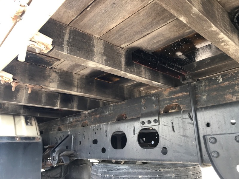 H26年☆平ボディ 4t 6.2mボディ 6MT 標準幅 ロープ穴4対｜トラック在庫詳細｜株式会社ヤナギサワ自動車販売