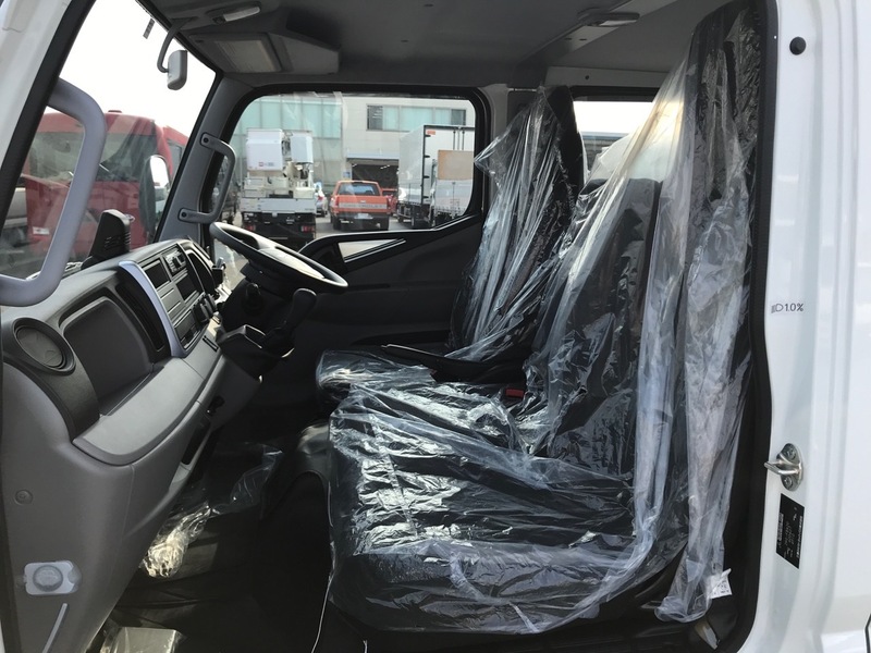 R4年☆6人乗りWキャブ 2t 3方開 5MT 低走行！｜トラック在庫詳細｜株式会社ヤナギサワ自動車販売