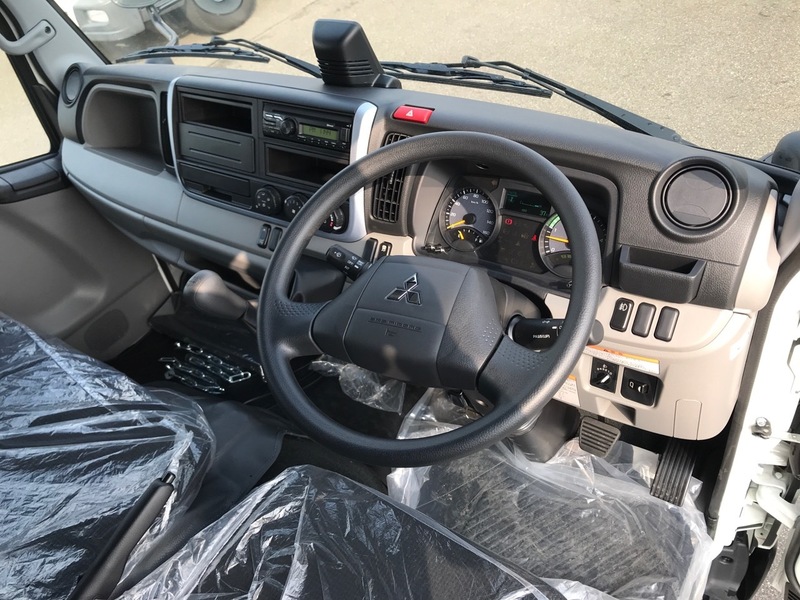 R4年☆6人乗りWキャブ 2t 3方開 5MT 低走行！｜トラック在庫詳細｜株式会社ヤナギサワ自動車販売