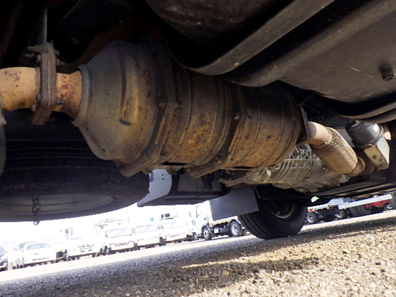 いすず エルフトラック 平 標準 10尺 全低床 3方開 床板 リアWタイヤETC 2t 5MT｜中古トラック在庫詳細｜株式会社ヤナギサワ自動車販売