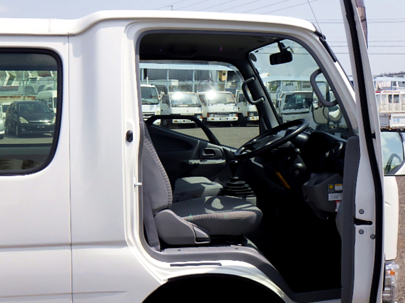 トヨタ ダイナ 絶版車 リア観音扉 ナビTV 純正ETC&ドラレコ 1.25t 5MT｜トラック在庫詳細｜株式会社ヤナギサワ自動車販売