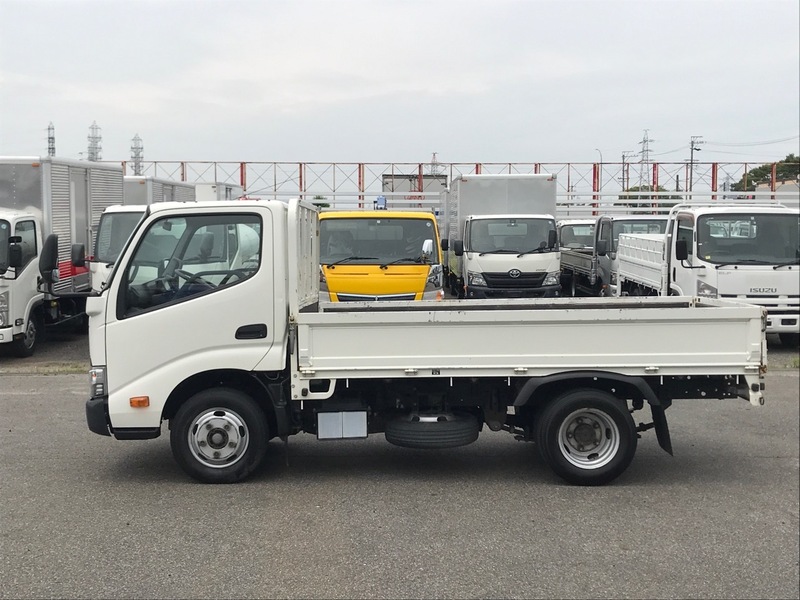 H30年☆平ボディ 標準 10尺 5MT 2t 3方開 ナビ･TV｜トラック在庫詳細｜株式会社ヤナギサワ自動車販売