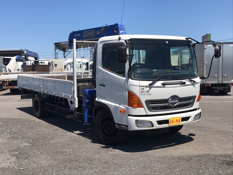 H23年☆4段クレーン付き平ボディ 4t ラジコン 6MT フックイン｜トラック在庫詳細｜株式会社ヤナギサワ自動車販売