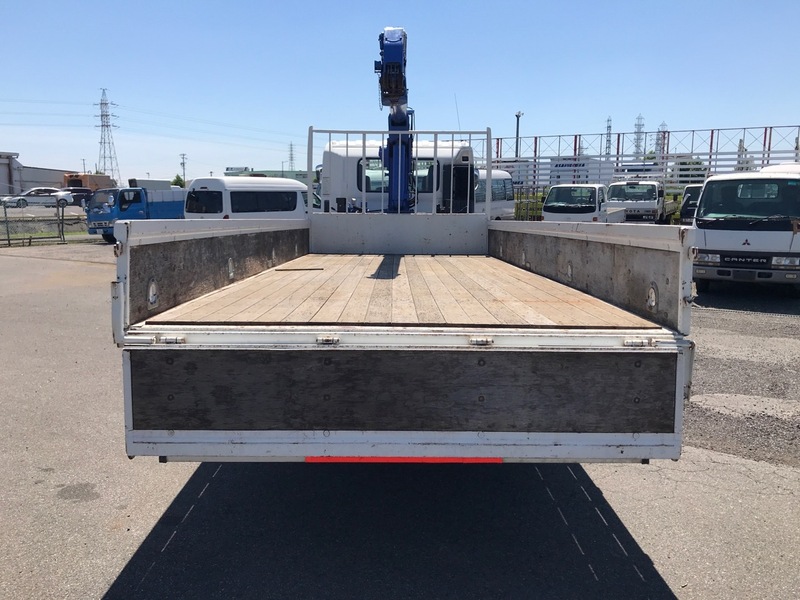 H23年☆4段クレーン付き平ボディ 4t ラジコン 6MT フックイン｜トラック在庫詳細｜株式会社ヤナギサワ自動車販売