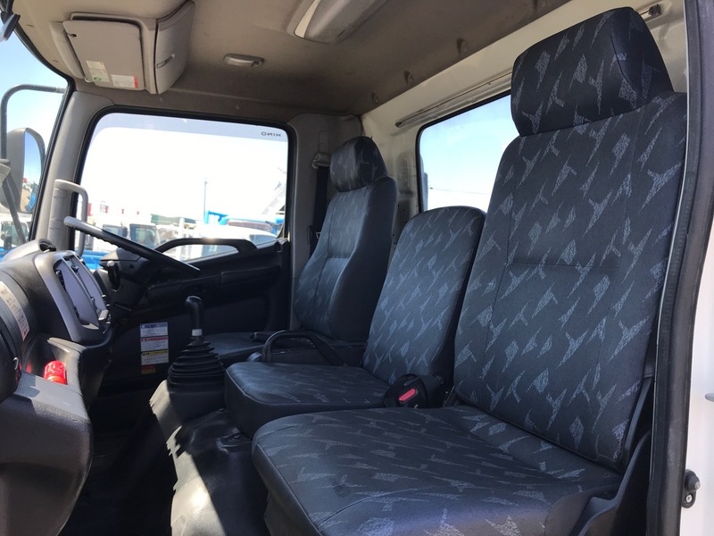 H23年☆4段クレーン付き平ボディ 4t ラジコン 6MT フックイン｜トラック在庫詳細｜株式会社ヤナギサワ自動車販売