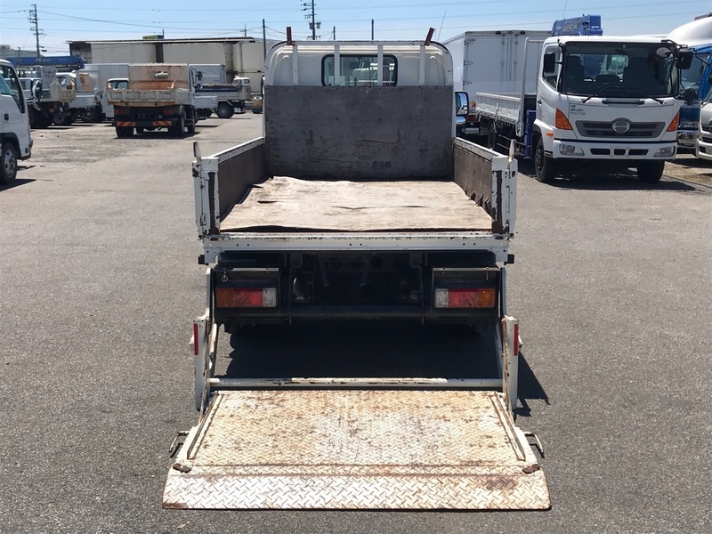 H27年☆平ボディ パワーゲート付き 2t 標準10尺 全低床 5MT｜トラック在庫詳細｜株式会社ヤナギサワ自動車販売
