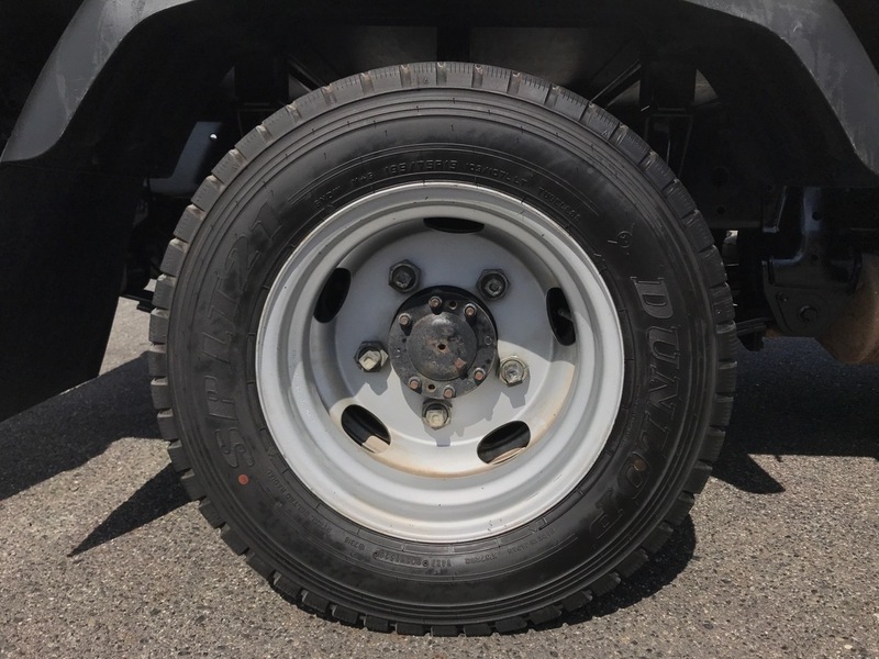 H27年☆平ボディ パワーゲート付き 2t 標準10尺 全低床 5MT｜中古トラック在庫詳細｜株式会社ヤナギサワ自動車販売