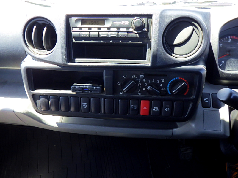 トヨタ ダイナ ルートバン 低床 両側スライドドア 純正ラジオETC 2t 5MT｜トラック在庫詳細｜株式会社ヤナギサワ自動車販売