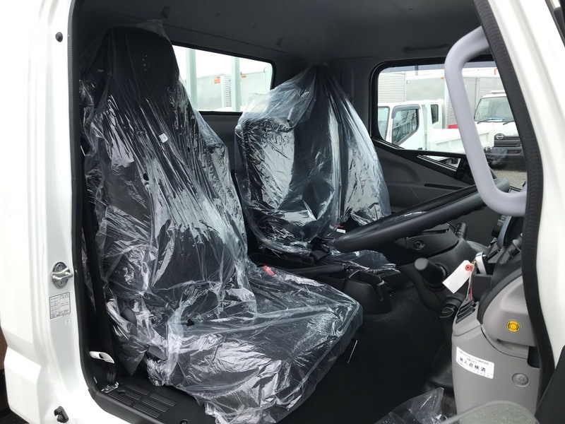 R5年☆平ボディ ワイドロング 2t 5MT 全低床 未使用車｜トラック在庫詳細｜株式会社ヤナギサワ自動車販売