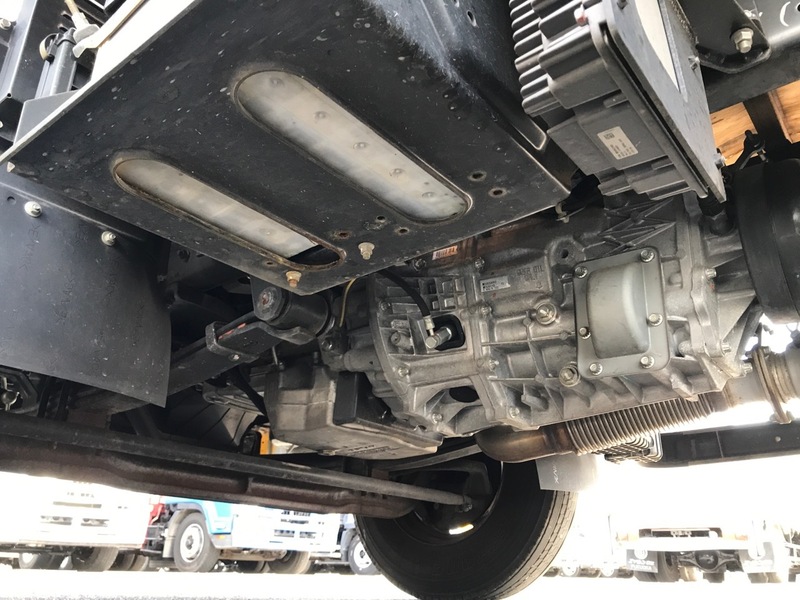 H28年☆平ボディ 4t ワイド超ロング 5MT 5方開｜中古トラック在庫詳細｜株式会社ヤナギサワ自動車販売