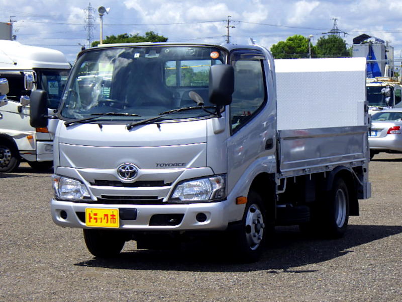 トヨタ トヨエース 平 垂直ゲート 標準 10尺 全低床 Bモニター ETC 2t 5MT｜トラック在庫詳細｜株式会社ヤナギサワ自動車販売