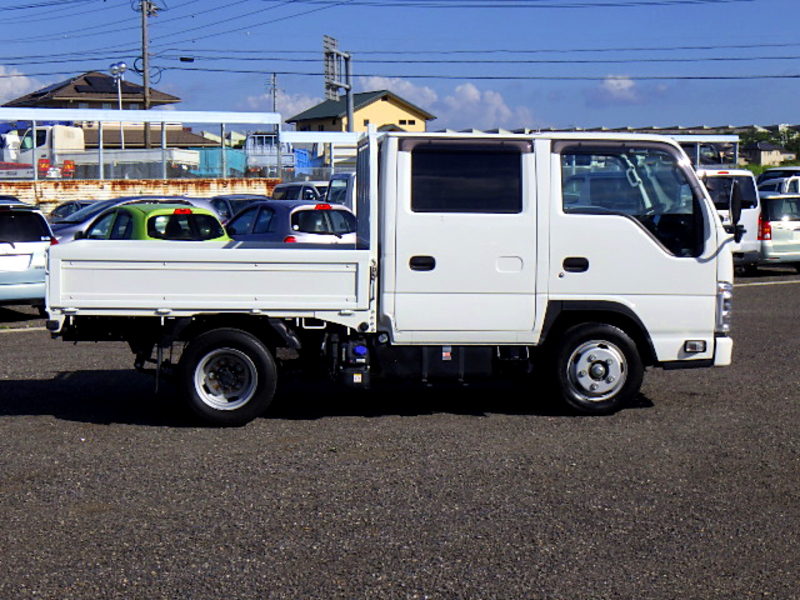 いすゞ エルフ Wキャブ 全低床 衝突軽減 坂道補助 ETC キーレス 2t 5MT｜中古トラック在庫詳細｜株式会社ヤナギサワ自動車販売