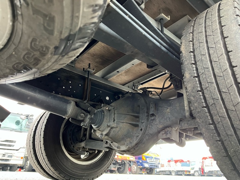 H26年☆平ボディ 2t ワイドセミロング 5MT｜中古トラック在庫詳細｜株式会社ヤナギサワ自動車販売