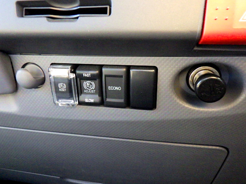 いすゞ エルフ 平 ワイド ロング 全低床 ドラレコ ETC 保証書 2t 5MT｜中古トラック在庫詳細｜株式会社ヤナギサワ自動車販売