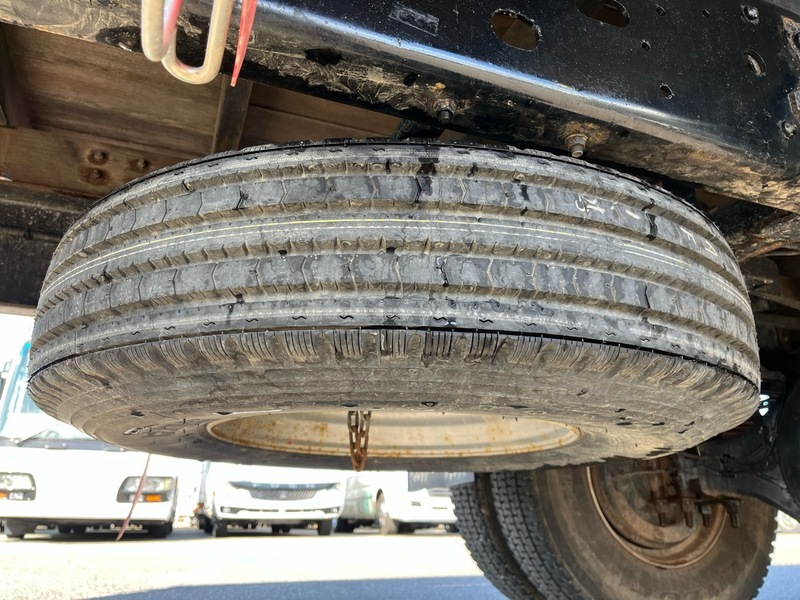 H28年☆平ボディ ベッド付き 4t 6.2mボデー 標準キャビン 6MT｜中古トラック在庫詳細｜株式会社ヤナギサワ自動車販売