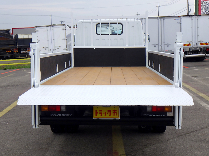 三菱ふそう キャンタ 平 垂直PG 標準ロング 極東開発 メッキパーツ ETC 2t 5MT｜中古トラック在庫詳細｜株式会社ヤナギサワ自動車販売